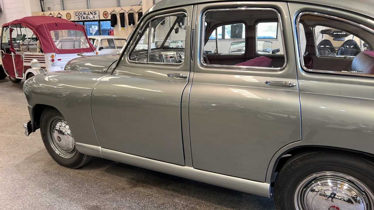 Lot 88 - 1952 STANDARD VANGUARD