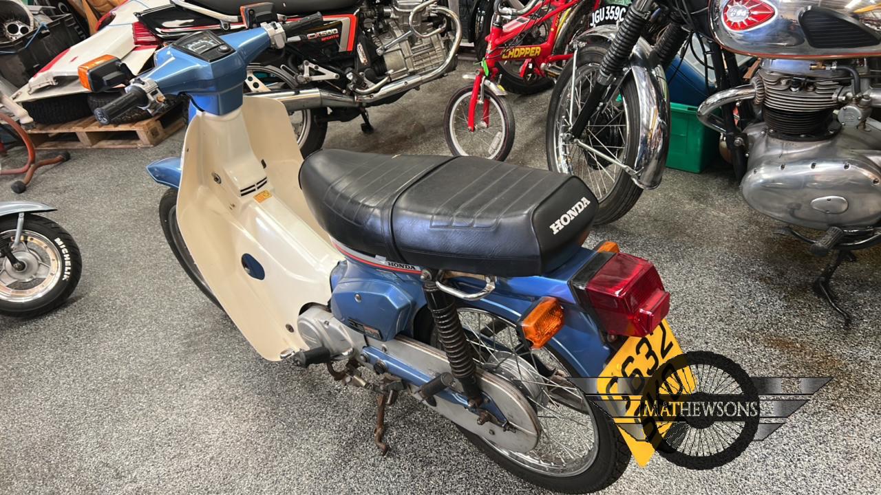 Lot 158 - 1990 HONDA C90