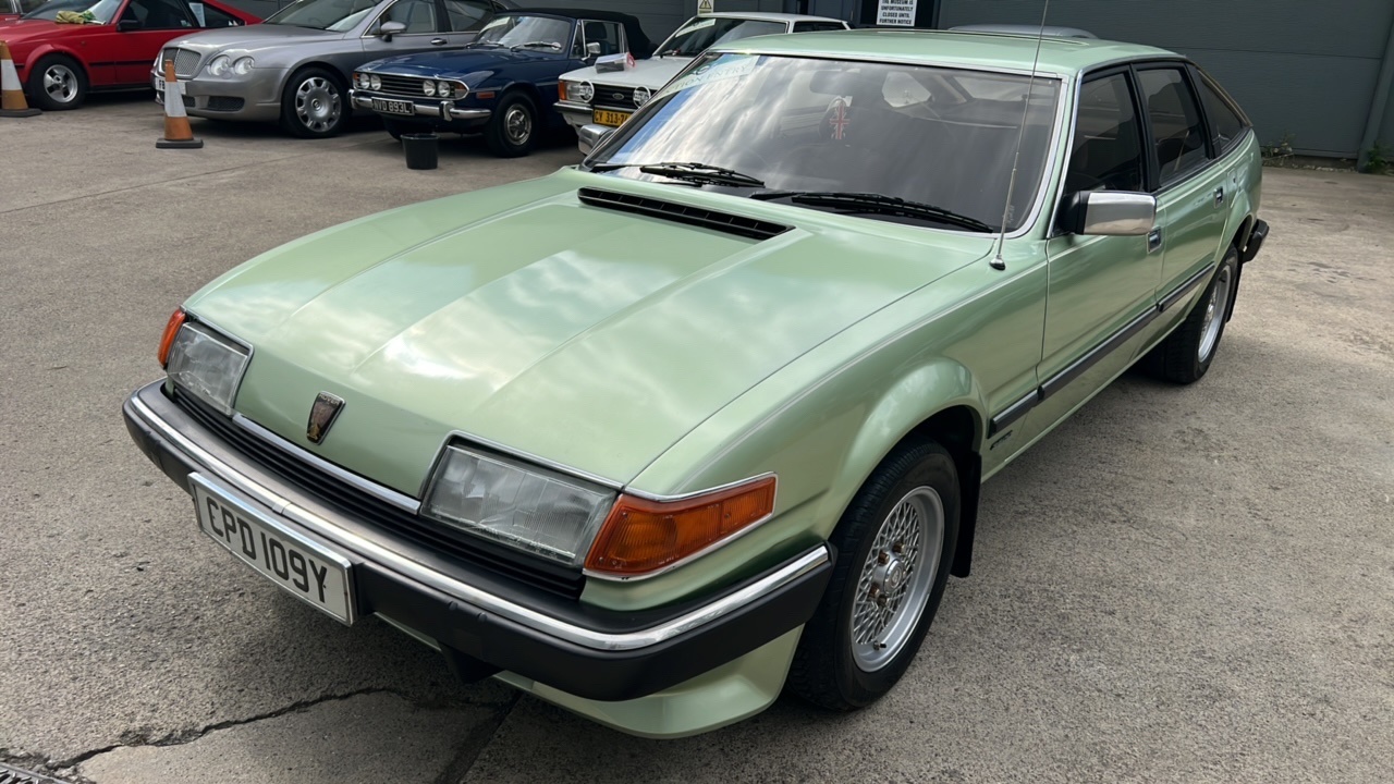 Lot 12 - 1983 ROVER SD1