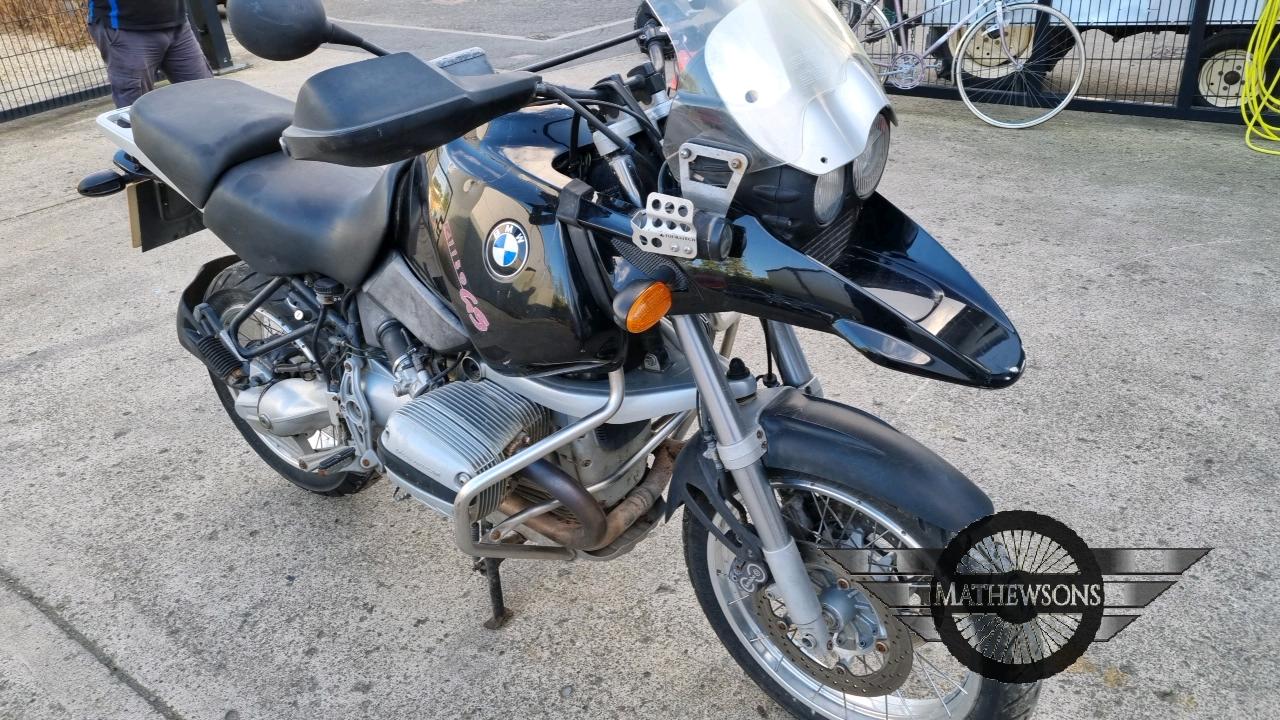 Lot 220 - 2001 BMW R1150GS