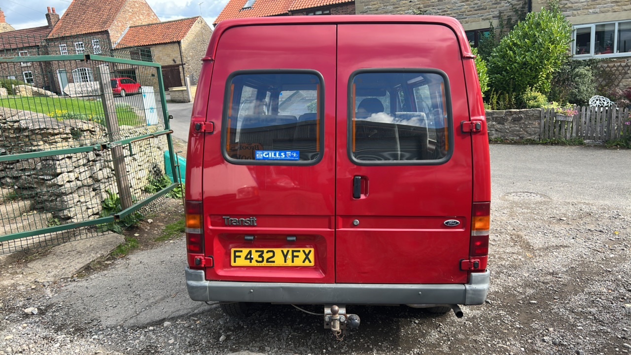 Lot 185 - 1989 FORD TRANSIT 12 SEAT BUS