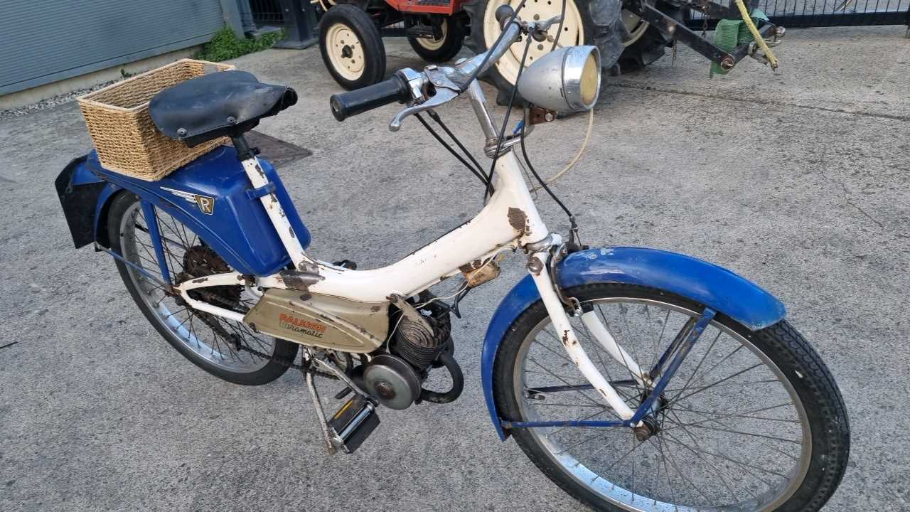 Lot 422 - 1964 RALEIGH RUNABOUT