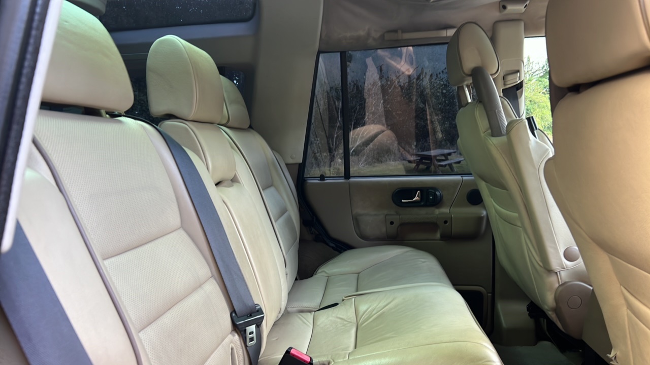 Lot 433 - 2001 LAND ROVER DISCOVERY V8I