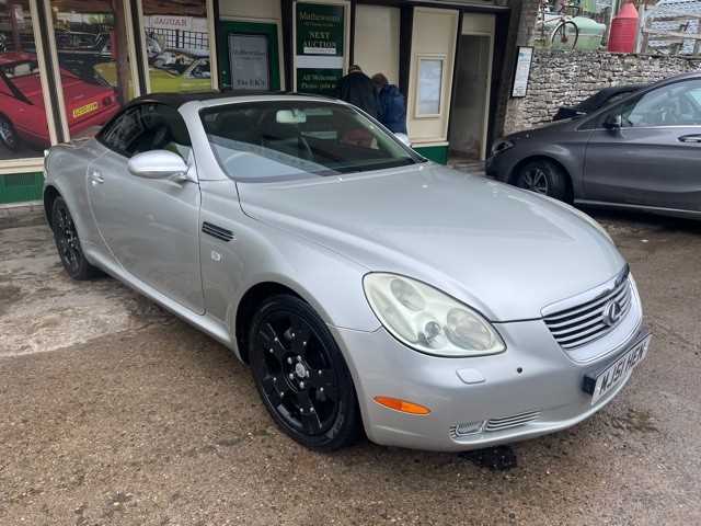 Lot 235 - 2001 LEXUS SC430