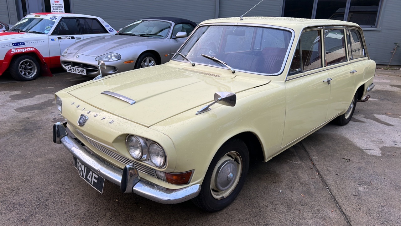 Lot 545 - 1967 TRIUMPH 2000
