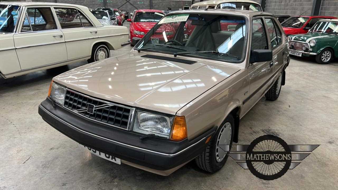 Lot 38 - 1989 VOLVO 340 GL