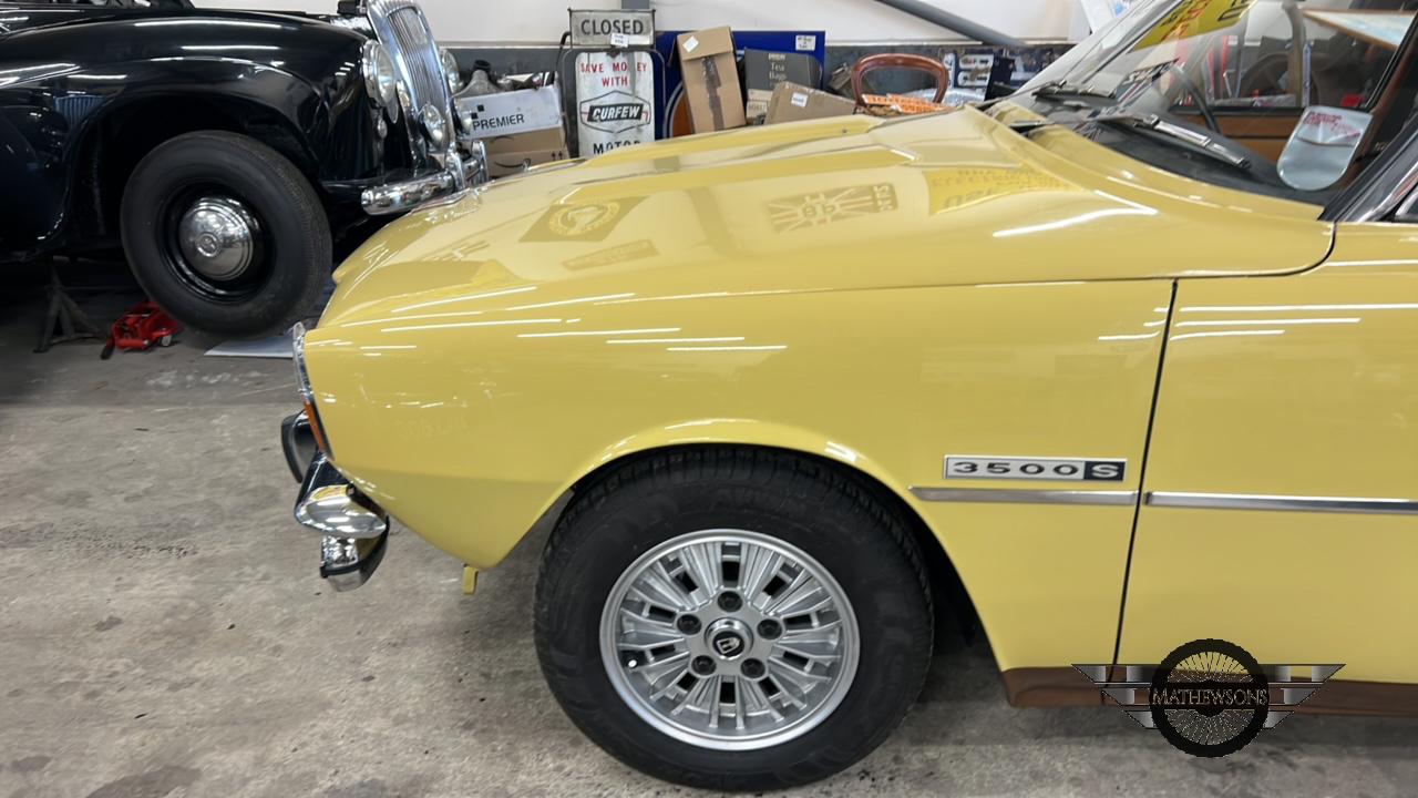 Lot 24 - 1972 ROVER P6 3500 S 5