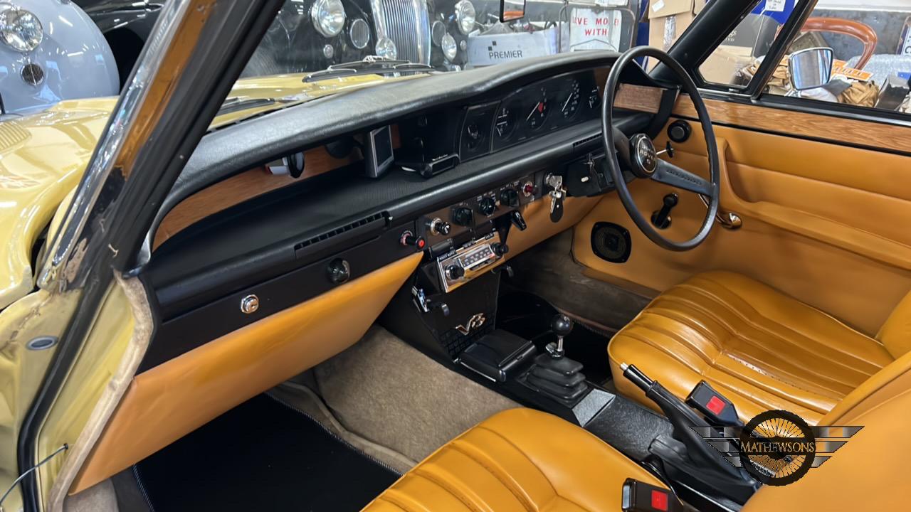 Lot 24 - 1972 ROVER P6 3500 S 5