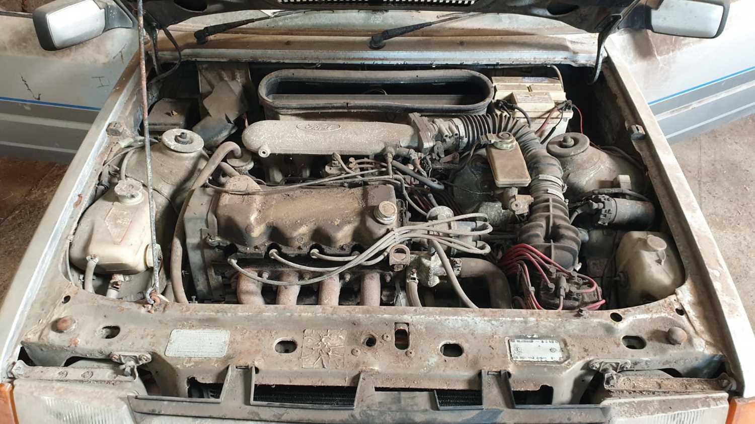 Lot 26 - 1983 FORD ESCORT XR3i