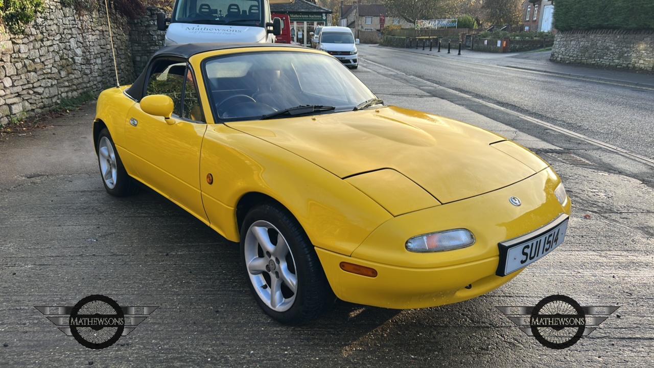 Lot 54 - 1995 MAZDA MX-5 CALIFORNIA