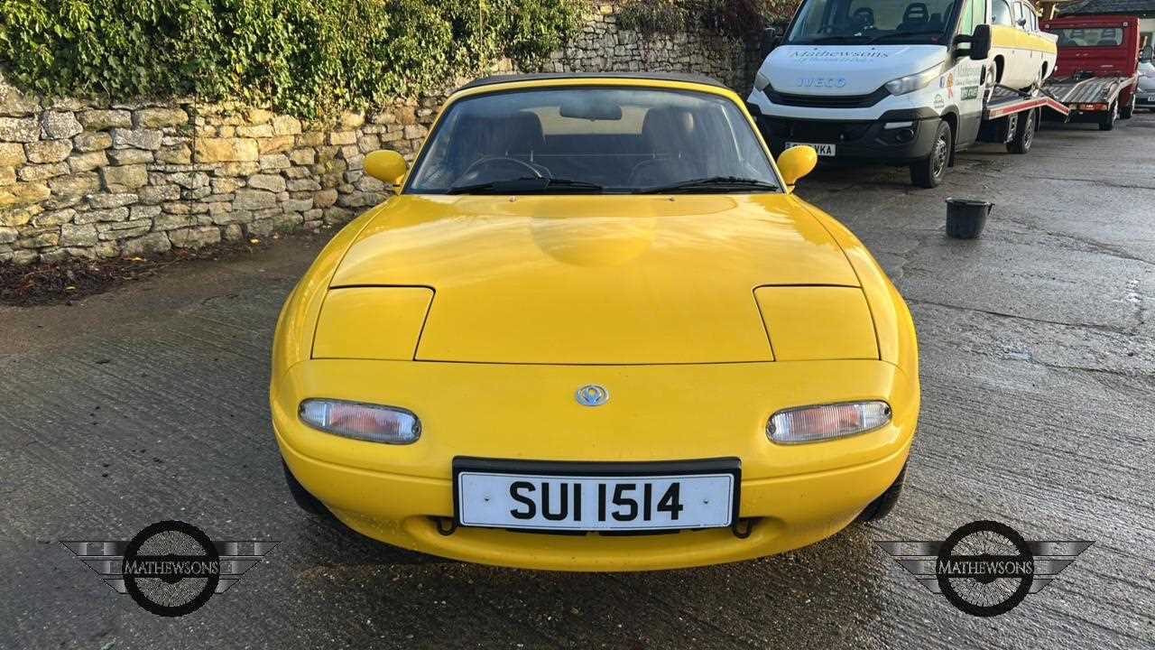 Lot 54 - 1995 MAZDA MX-5 CALIFORNIA