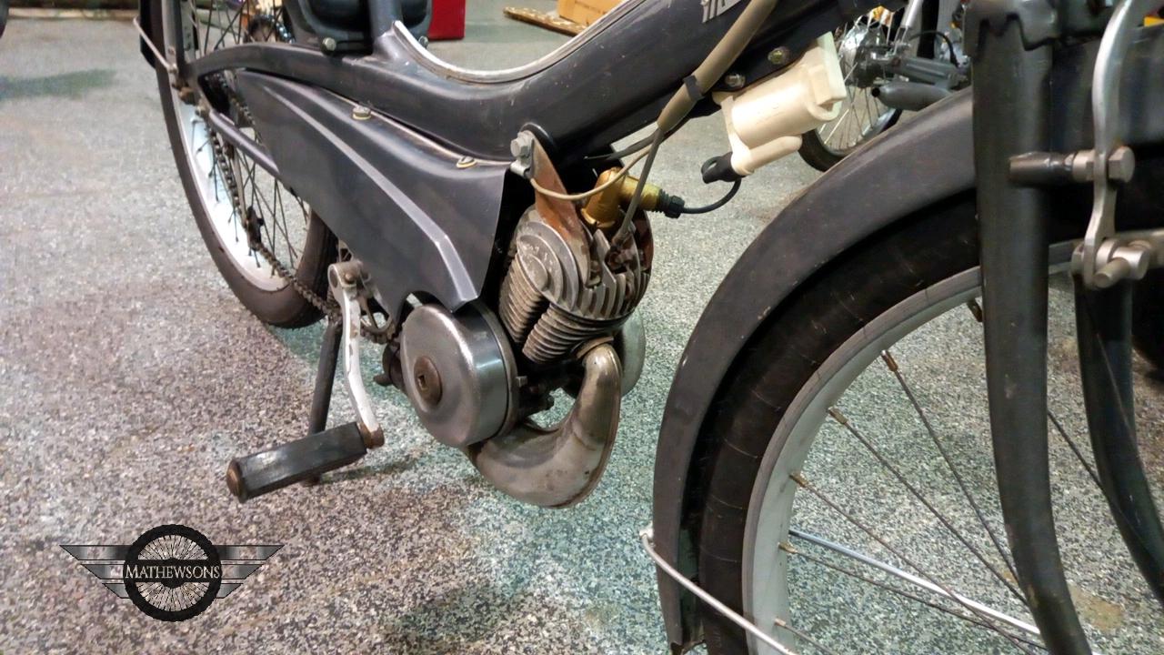 Lot 560 - 1966 MOBYLETTE MOPED