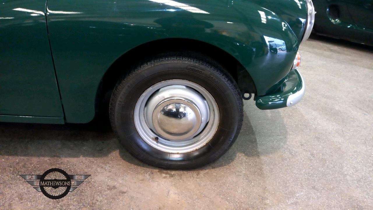 Lot 659 - 1969 AUSTIN 8 CWT VAN