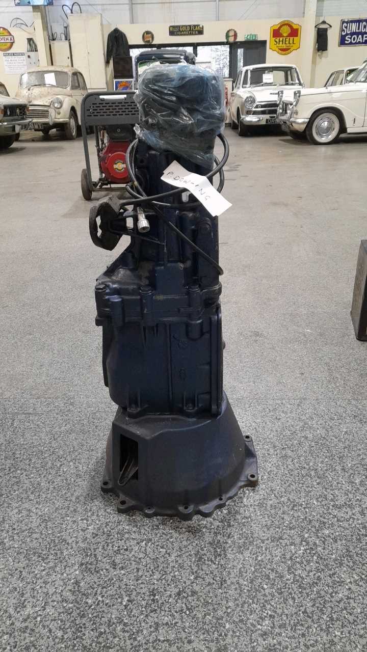 Lot 21 - POWER PETROL 2 GALLON PETROL CAN - GREEN WITH