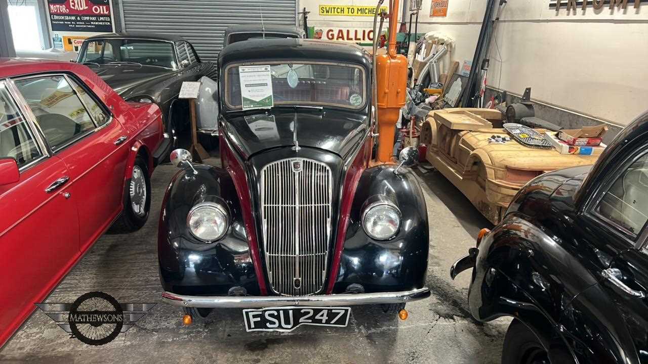 Lot 38 - 1939 MORRIS 8