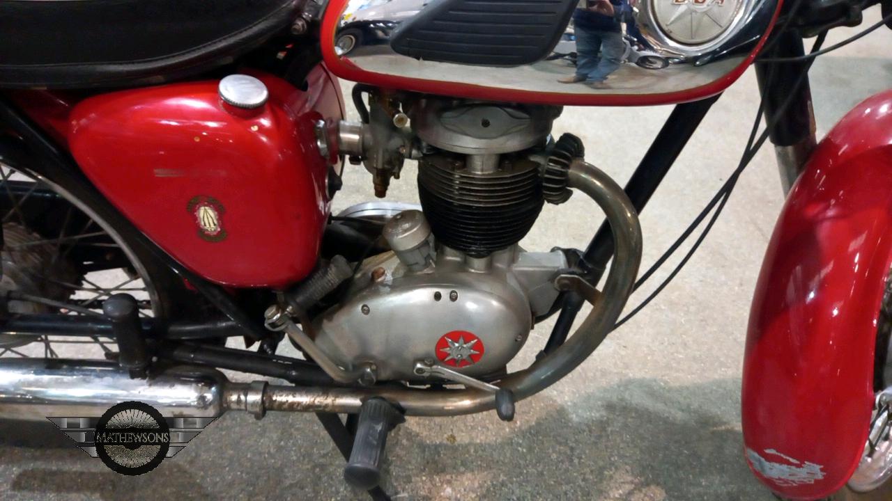 Lot 68 - 1961 BSA B40 350