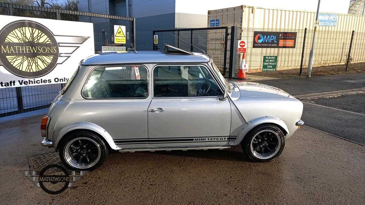 Lot 104 - 1980 AUSTIN MORRIS MINI 1275 GT