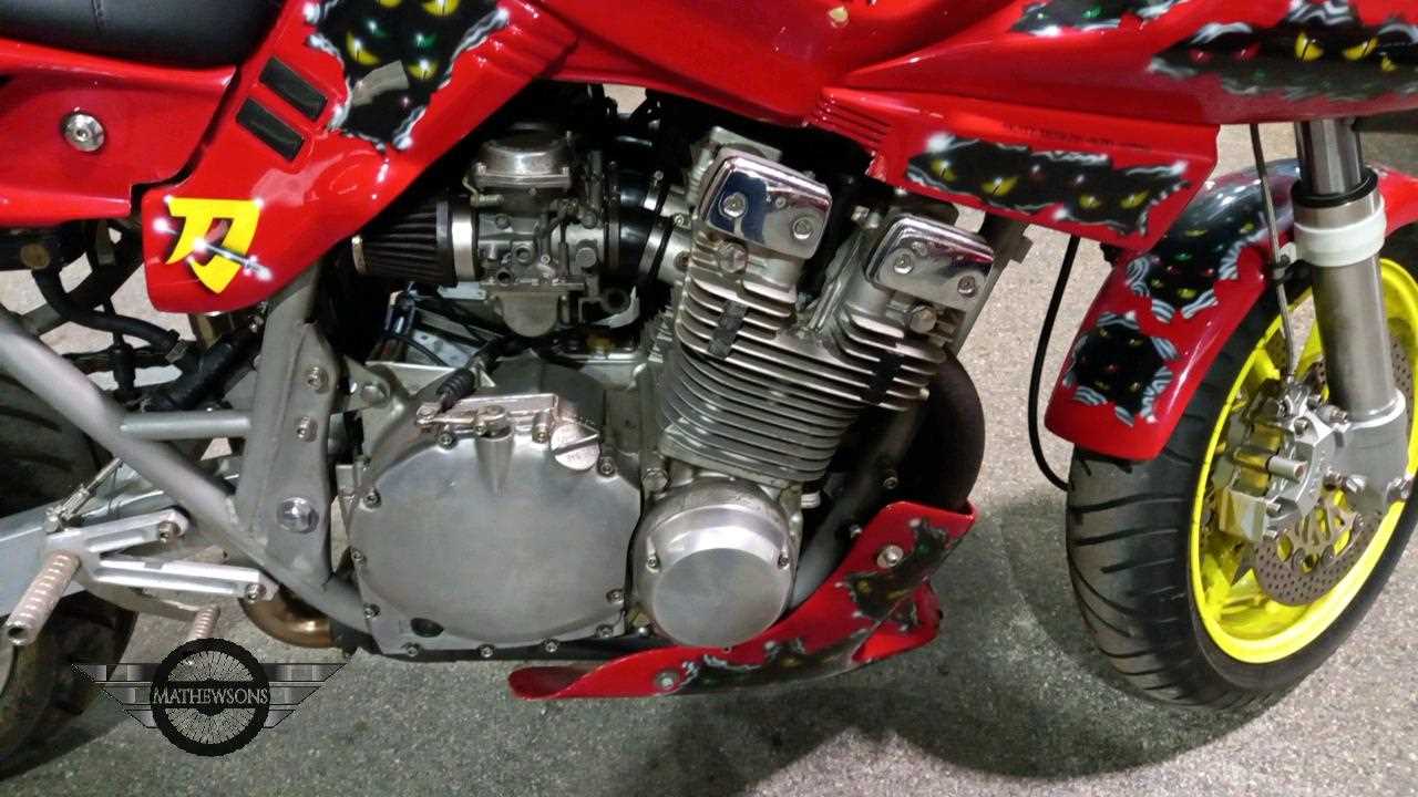 Lot 164 - 1982 SUZUKI