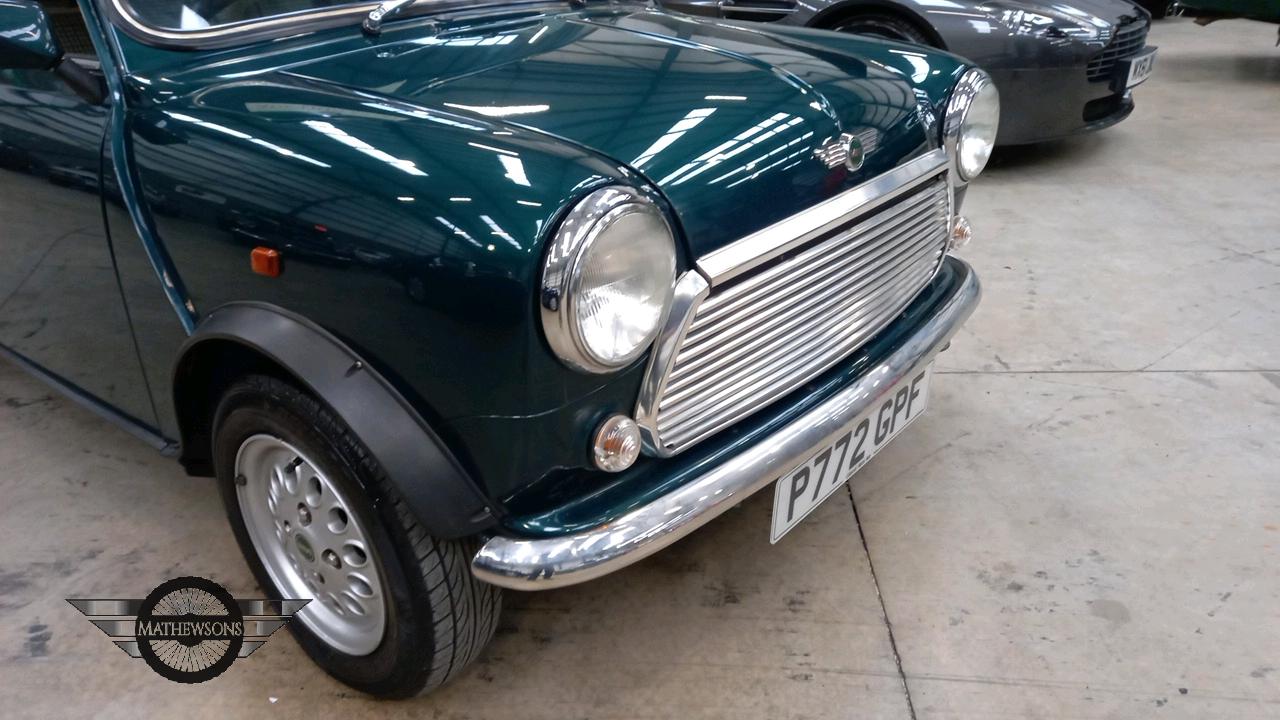Lot 206 - 1997 MINI MAYFAIR