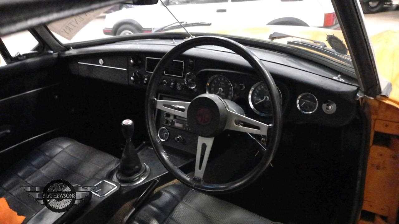 Lot 222 - 1973 MG 1300