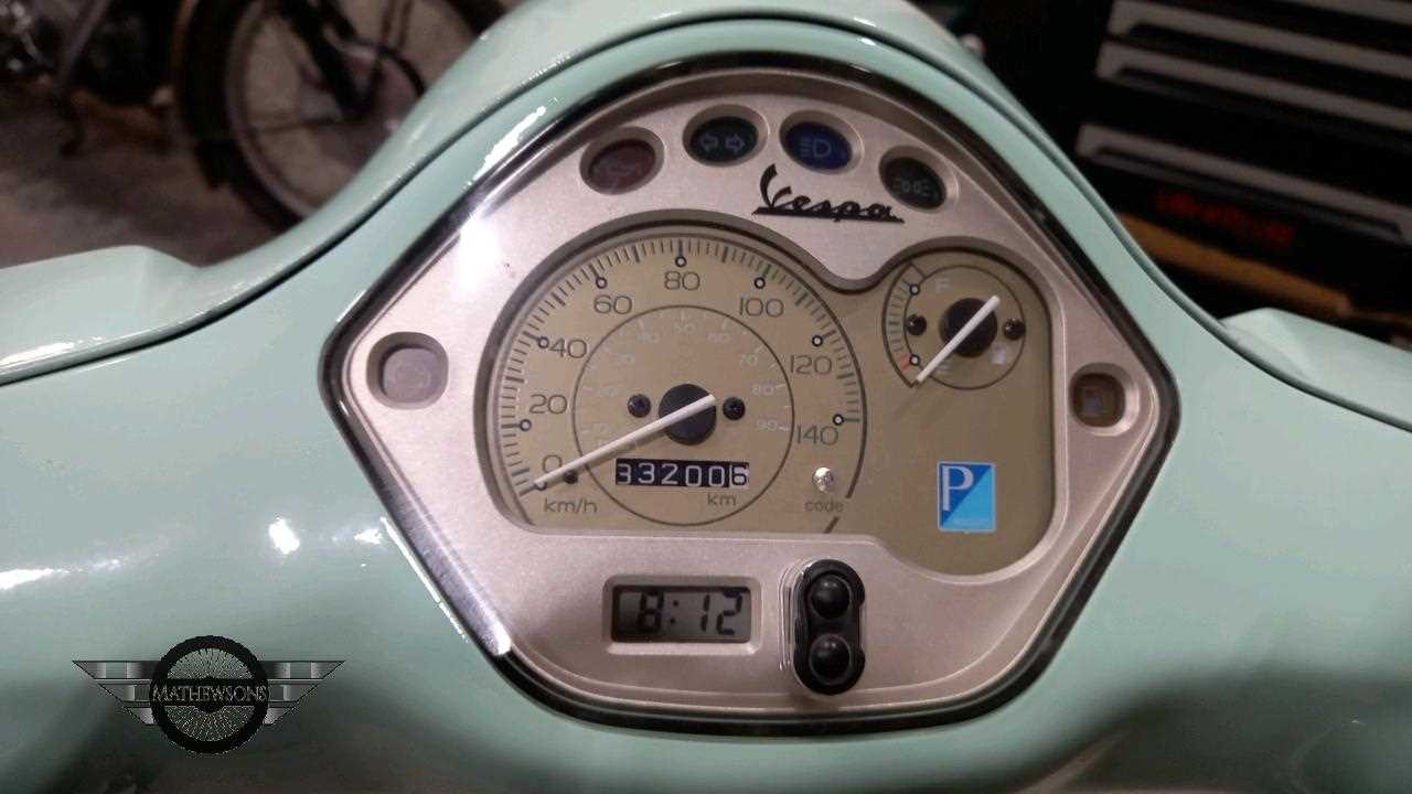 Lot 516 - 2013 PIAGGIO VESPA LX 125 3V