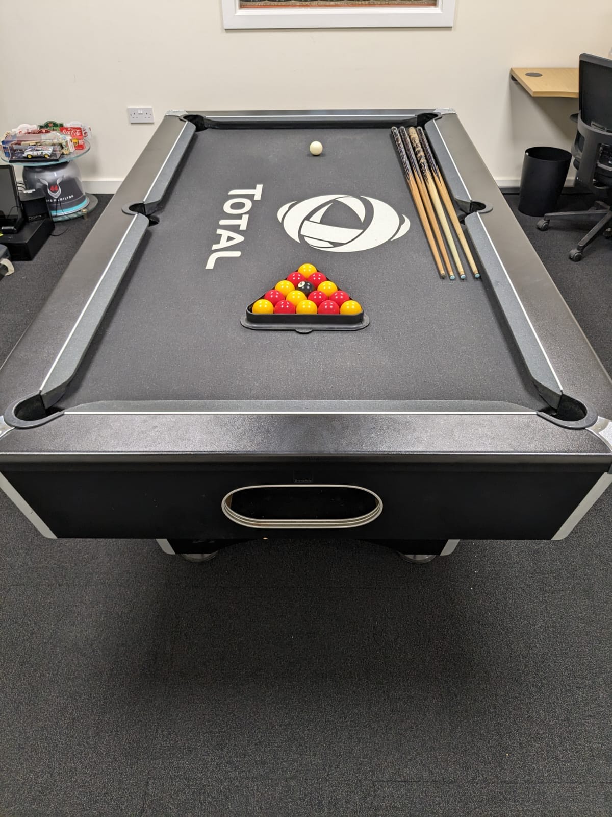 Lot 379 - TOTAL OIL COMPANY POOL TABLE
