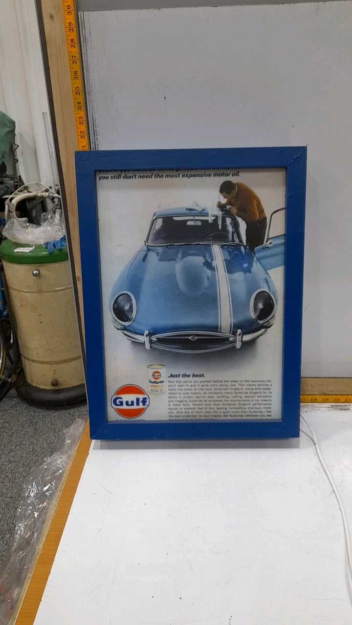 Lot 239 - BLUE SINGLE SIDED LIGHT BOX, GULF, GULFPRIDE