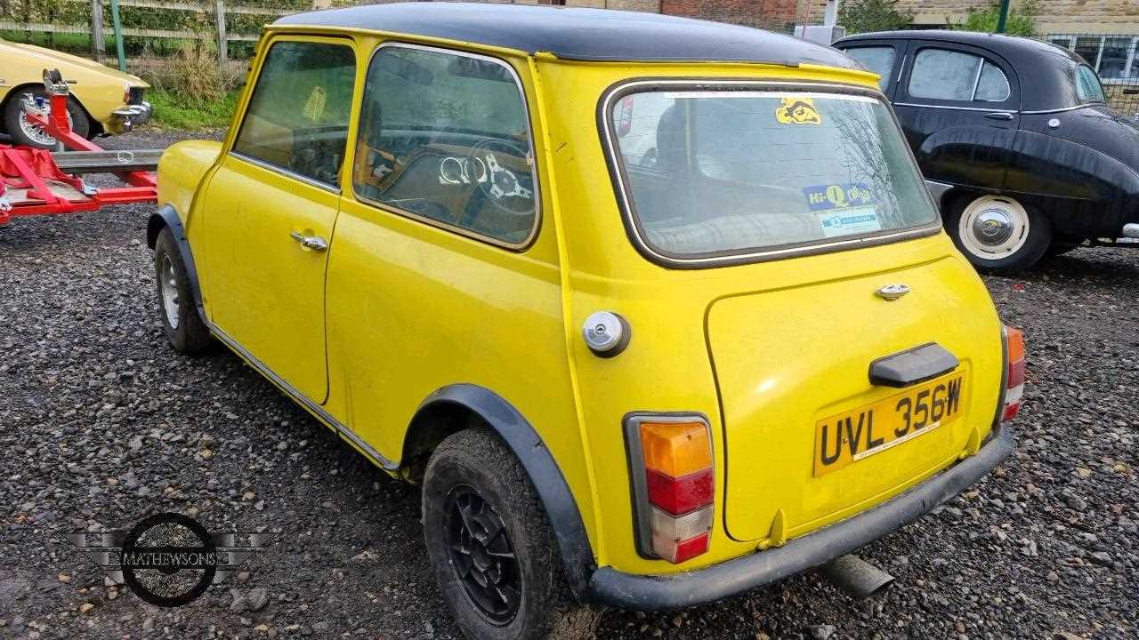 Lot 420 - 1981 AUSTIN MORRIS MINI HL