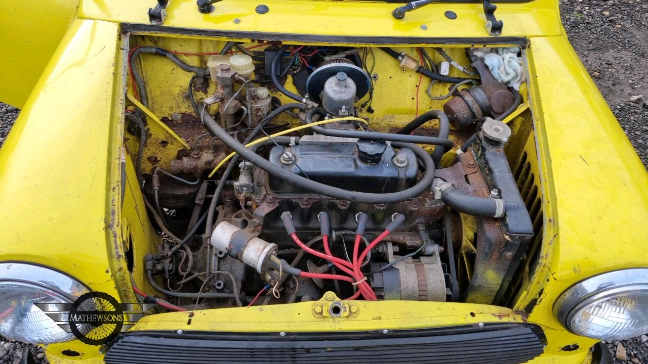 Lot 420 - 1981 AUSTIN MORRIS MINI HL