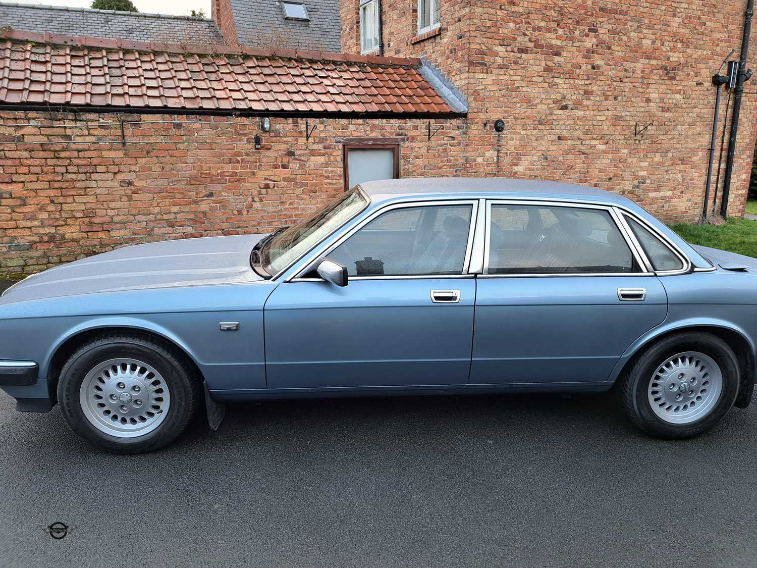 Lot 301 - 1989 JAGUAR SOVEREIGN