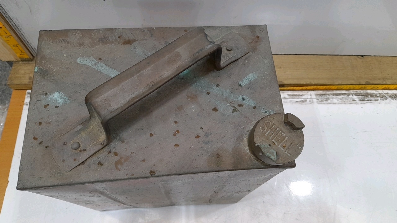 Lot 77 - COPPER SHELL PETROL CAN